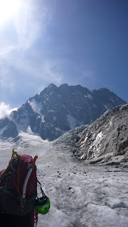 Voyages à la Verticale: Voie Cassin-Eperon Walker-Grandes Jorasses