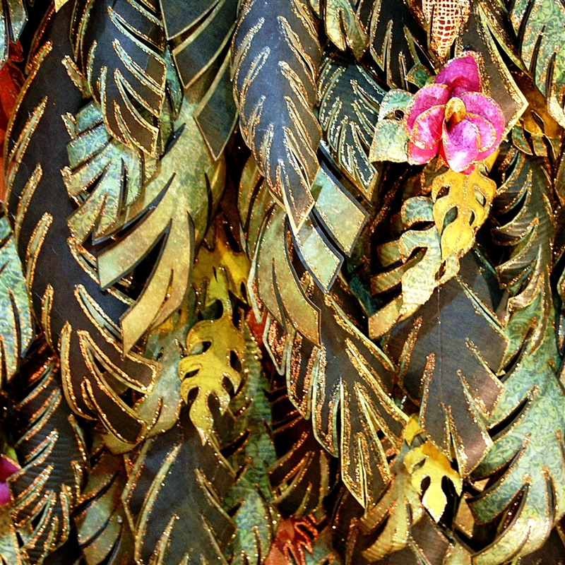 Capadia Designs: Paper Roses (and fabulous dresses....)