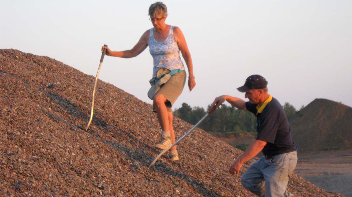The Agatelady: Adventures and Events: Moose Lake Agate Days -- Post 1