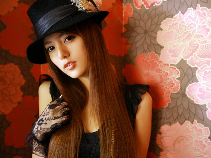 Alan Dawa Dolma! A female Chinese-Tibetan singer active in the Japanese ...