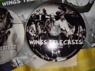 Beatle Collector: WINGS - WINGS GREATEST 12-MINI LP BOX