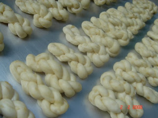 Yochana's Cake Delight! : Plait Biscuits