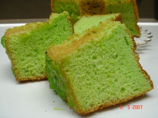 Yochana's Cake Delight! : Kiwi Chiffon Cake