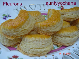 Yochana's Cake Delight! : Fleurons