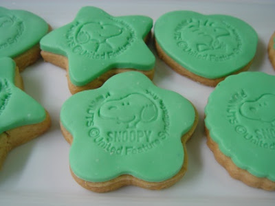 Yochana's Cake Delight! : Snoopy Cookies