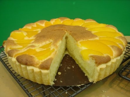 Yochana's Cake Delight! : Peach Hollander Tart