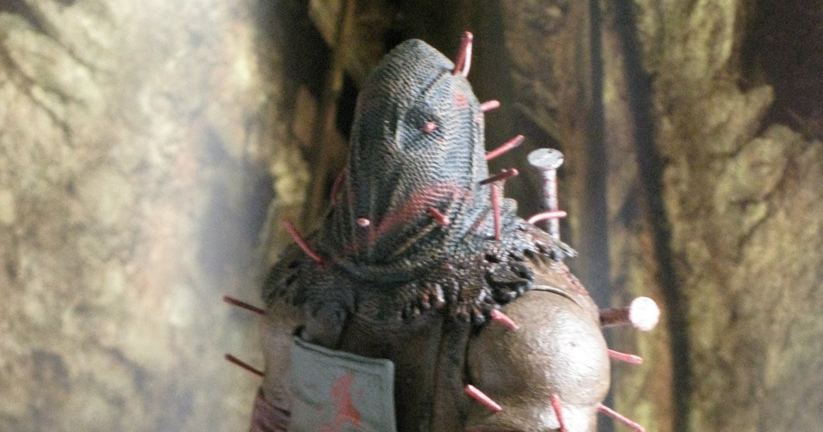 Go Figure (Toy Reviews): Resident Evil 5: Executioner Majini