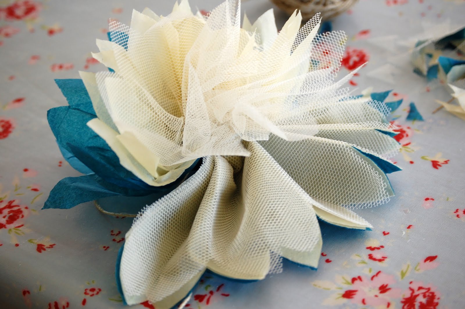 TISSUE PAPER AND TULLE FLOWER TUTORIAL | Volpe Life