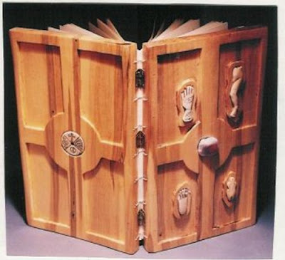 New Fun Pics: Amazing Wooden Book Covers
