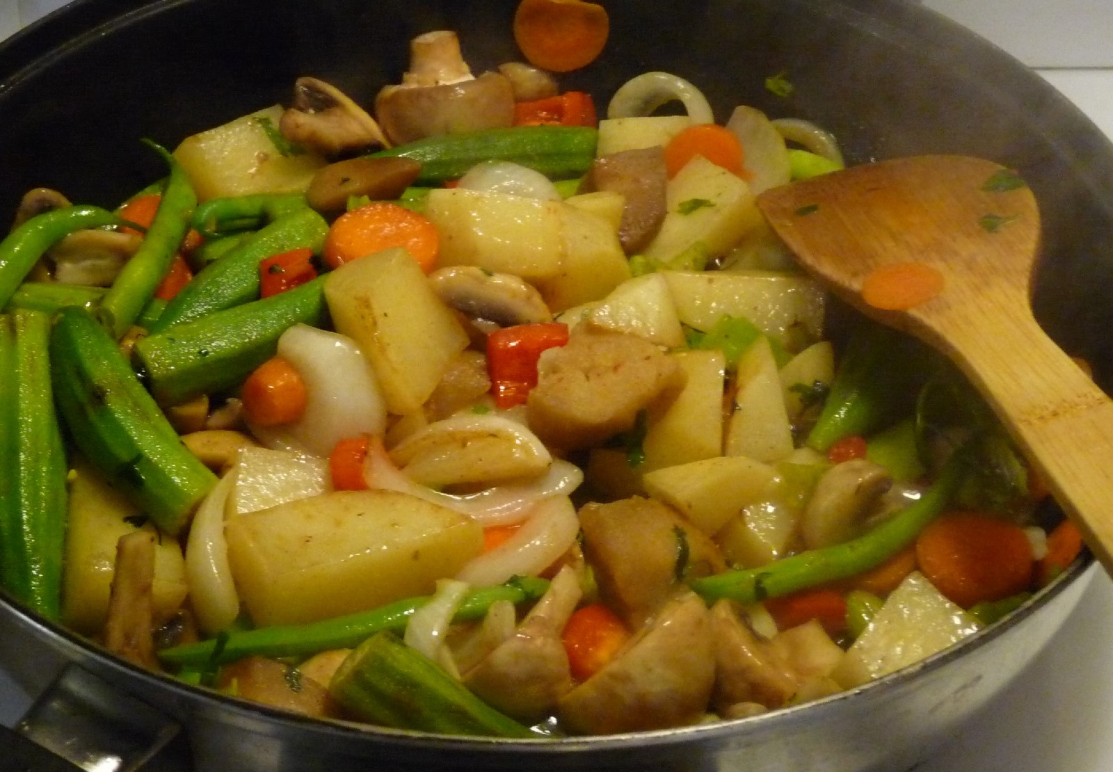 Eclectic Cuisine: Gyuvetch / Giuvech / Гювеч