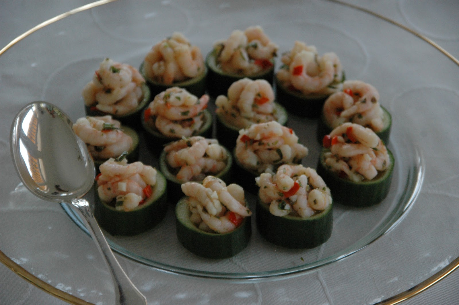 ganske enkelt: Marinerte reker i agurk