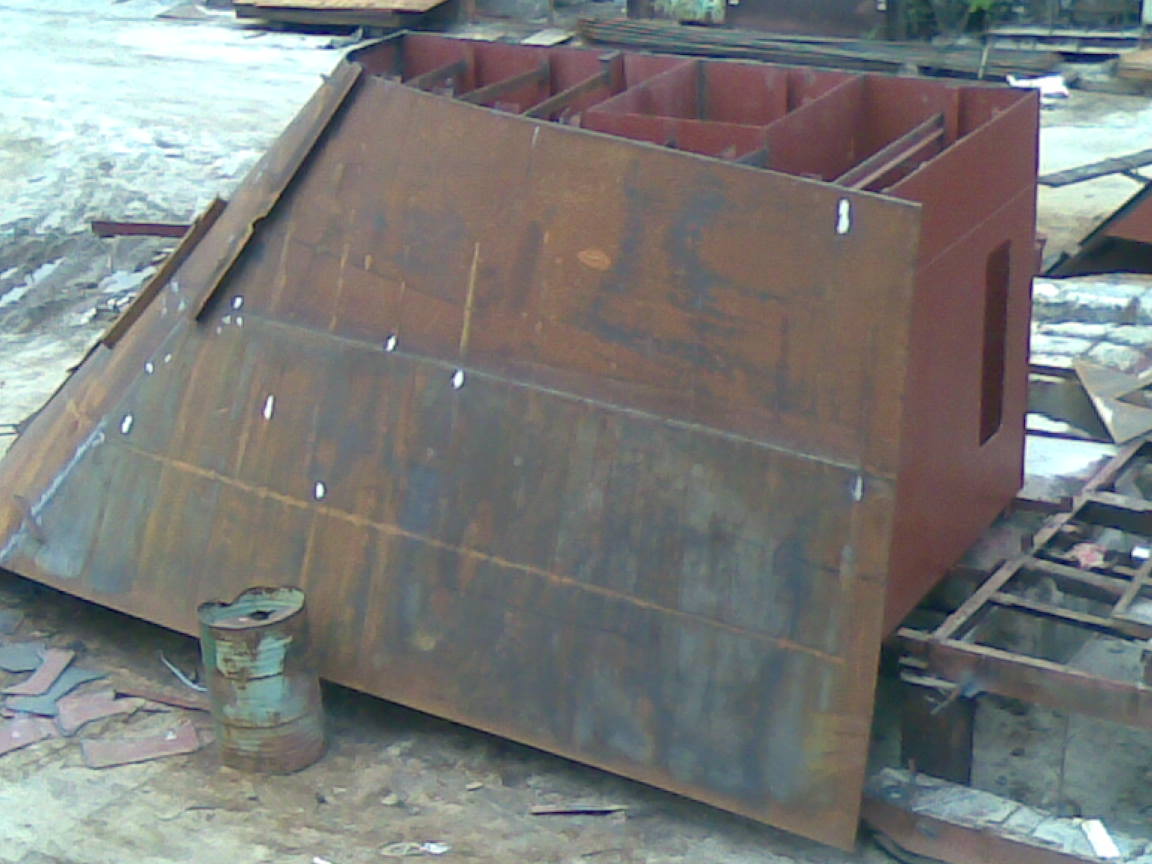 cv. bahtera baja pratama dalam proses pembuatan ramdor dan transom ...