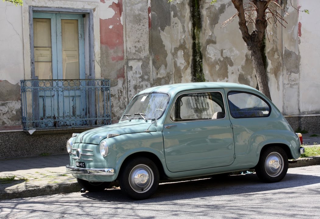 Storie inutili ma non eccessivamente.: Vecchie auto: Fiat 600