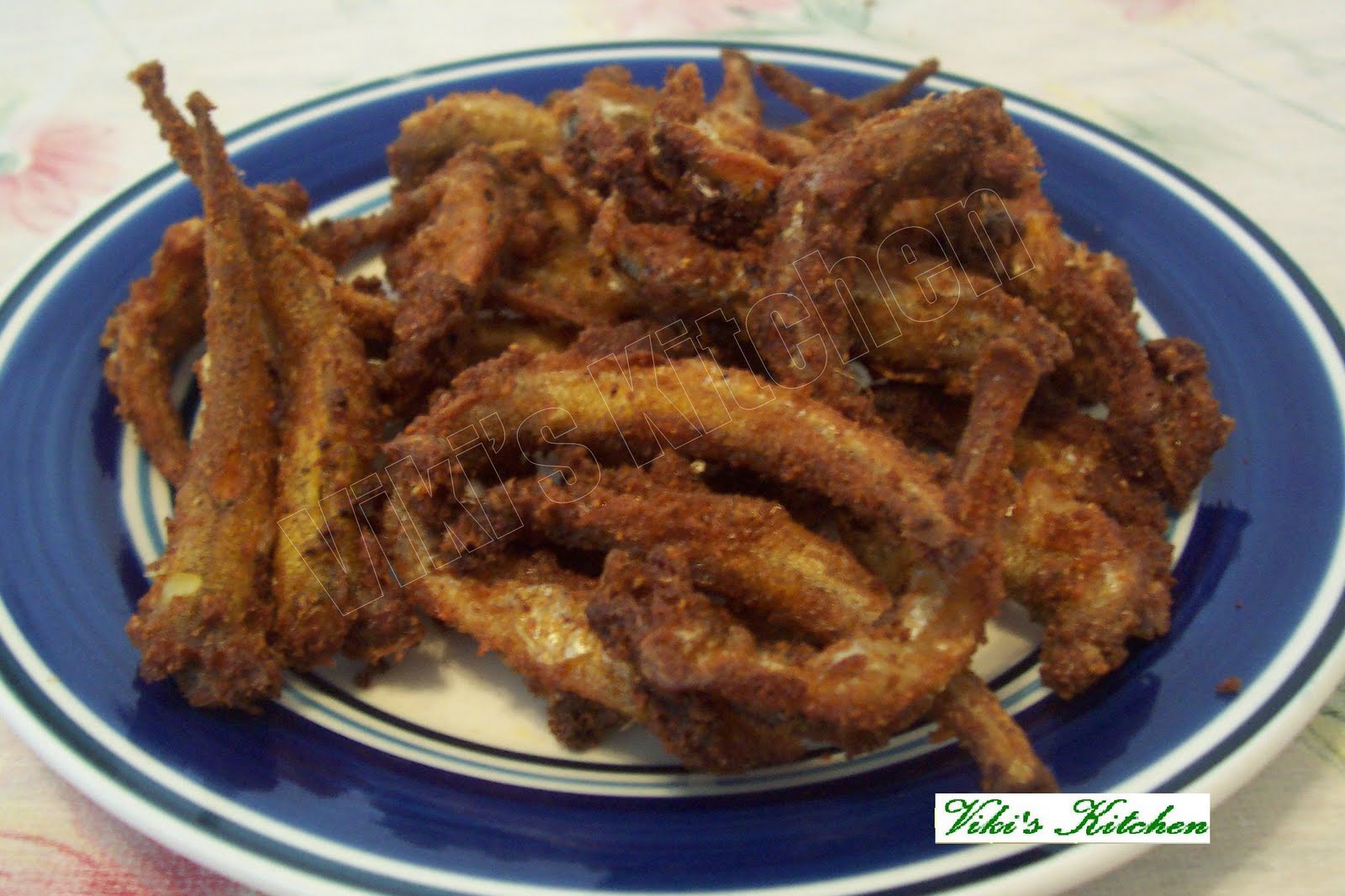 Viki 's Kitchen: Anchovy fish fry