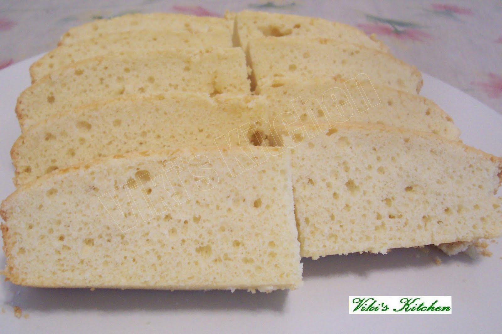 Viki 's Kitchen: Plain Vanilla cake