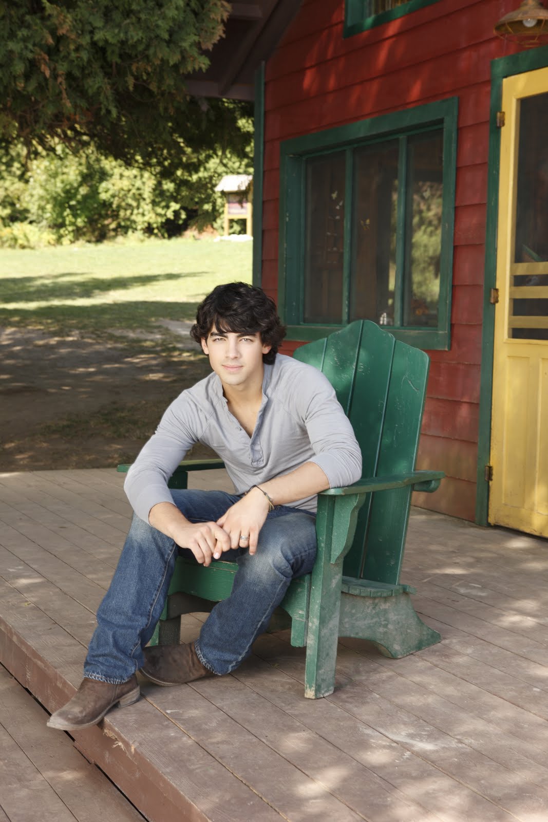 disney-Pretty: Imagenes de Shane en Camp Rock 2