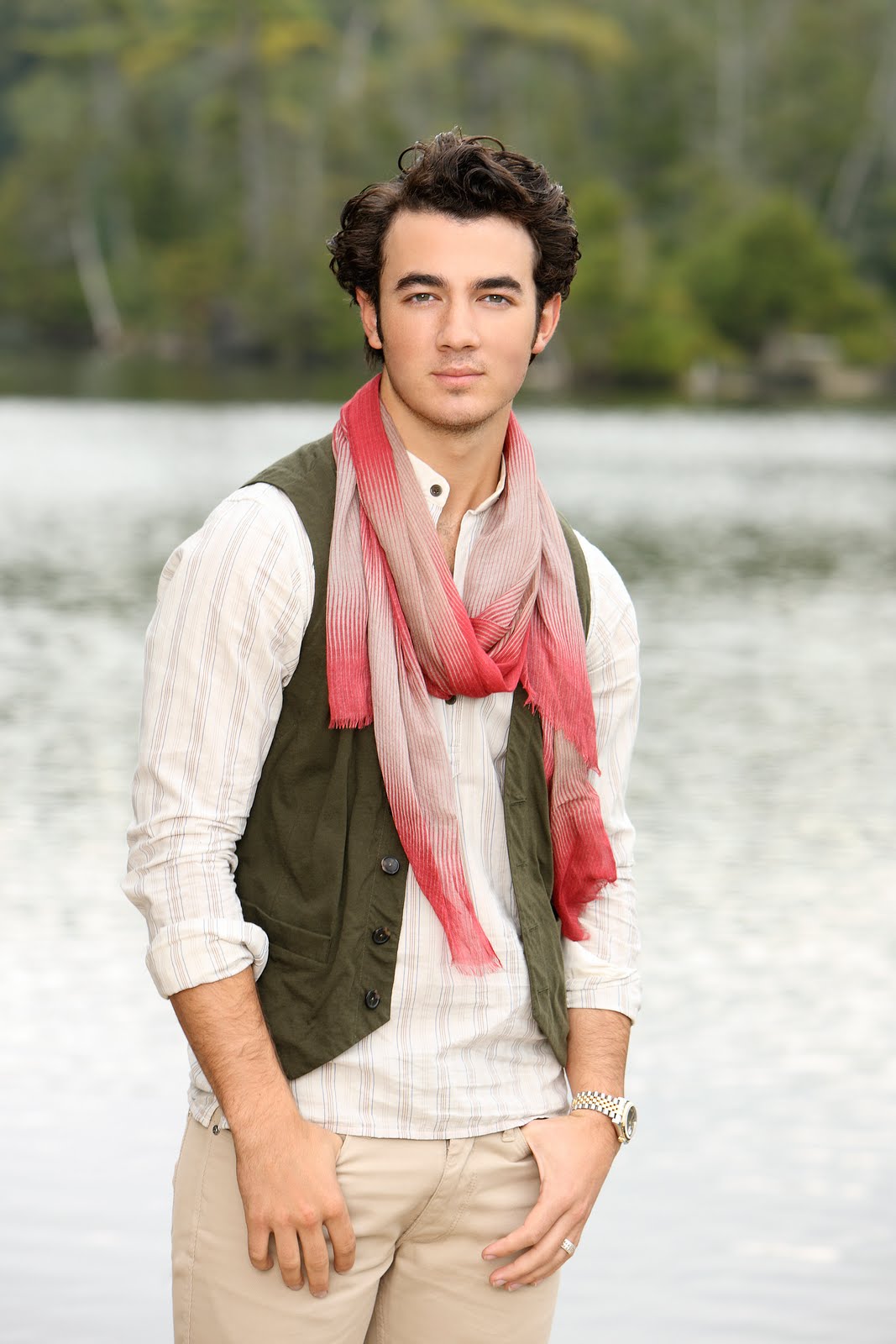 disney-Pretty: Imagenes de Jason en Camp Rock 2
