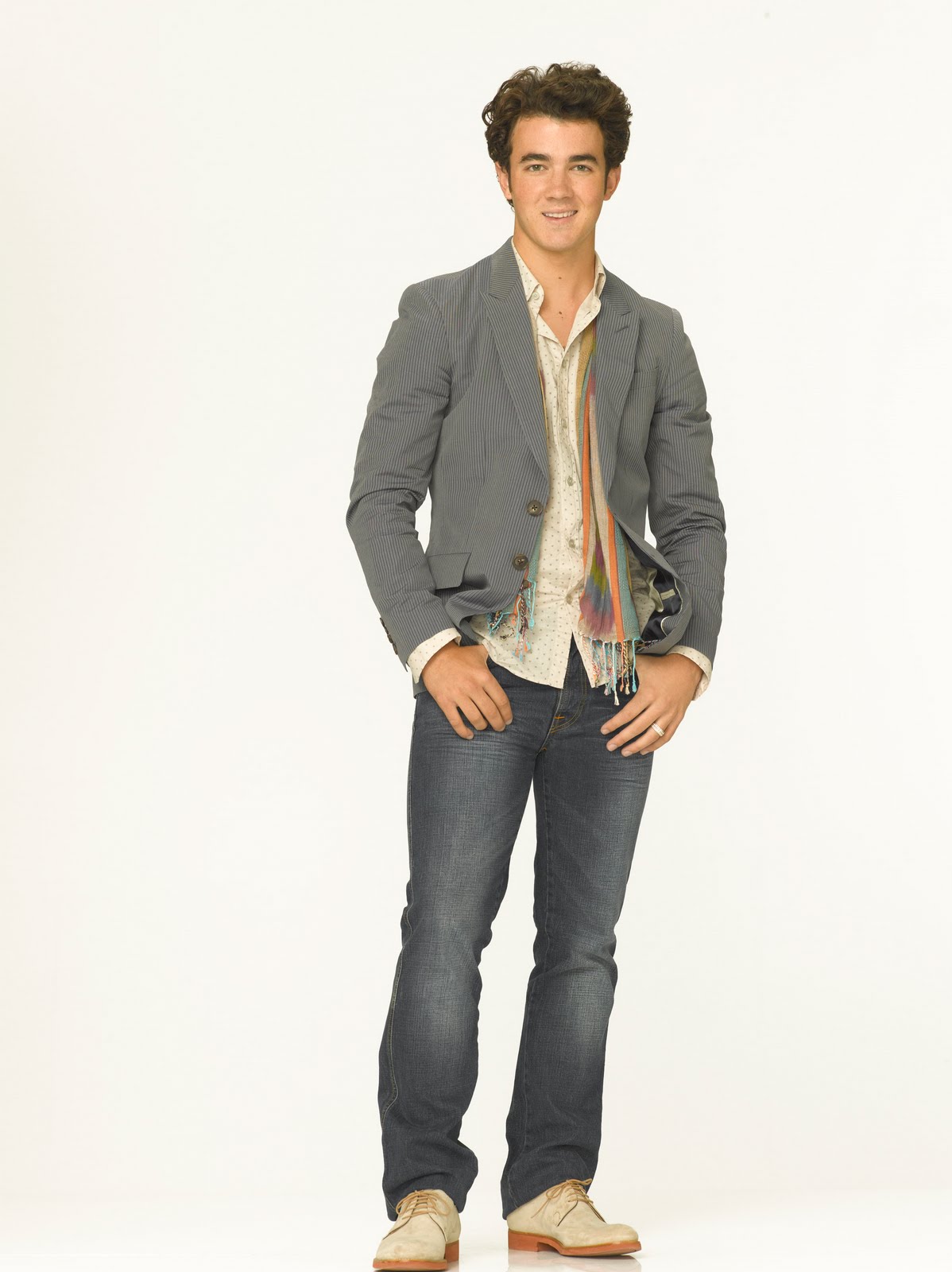 disney-Pretty: Imagenes de Jason en Camp Rock 2