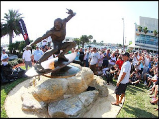 Commission Composite: Comment fabriquer la statue en bronze de KELLY ...