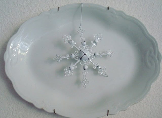 STARSHINE CHIC : My Winter China Hutch