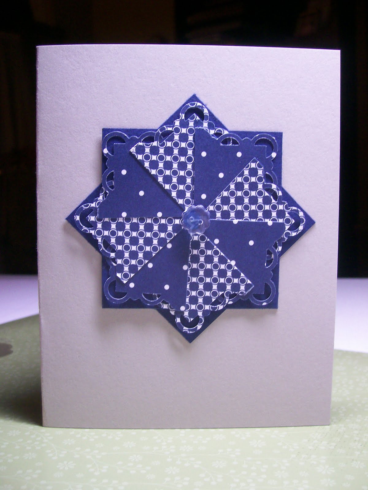 Tutorials: Scalloped Pinwheel