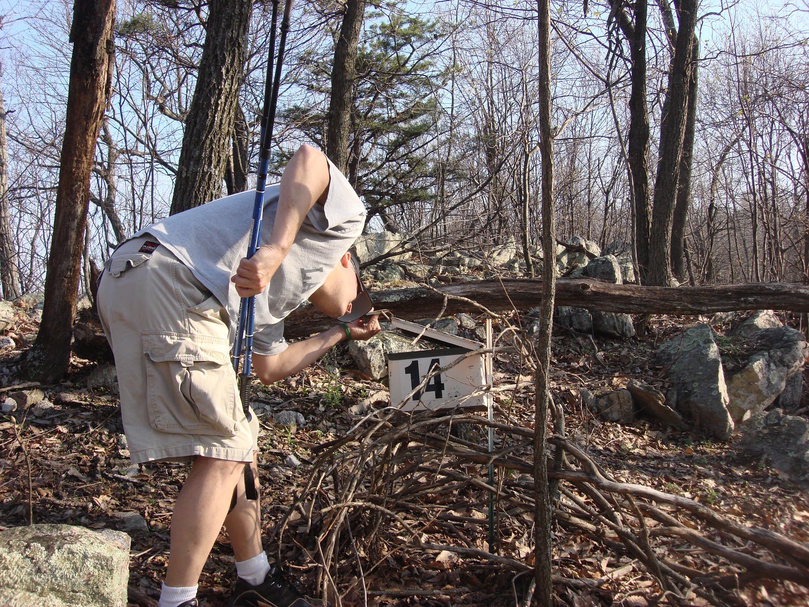 Wandering Virginia: Meneka Peak Hike - April 6, 2010