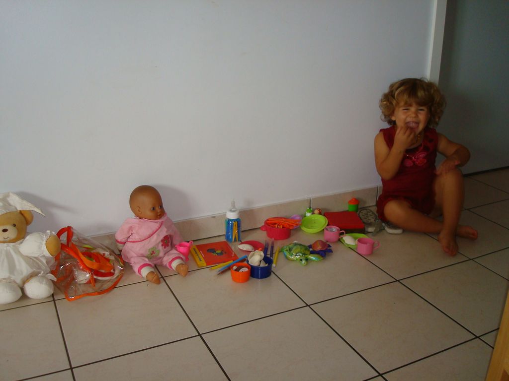 Marie au bout du monde: Avec mamie et papi à Nouméa