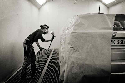 The Public Eye Blog: Autolackiererin