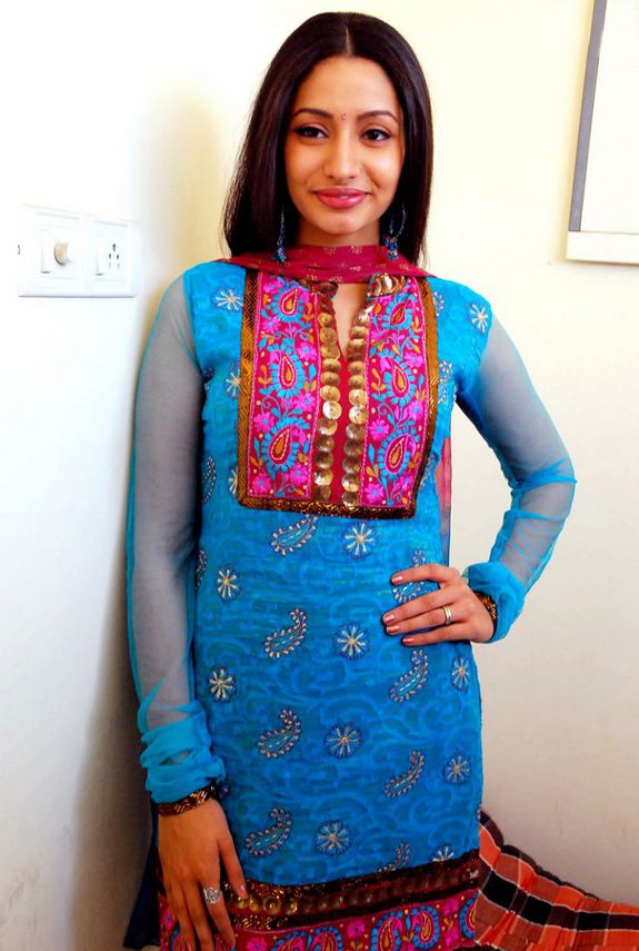 Anita Galler Photo Gallery - Hot PHOTOSHOOT Bollywood, Hollywood ...