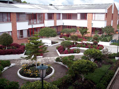 UPTC: INSTALACIONES UPTC