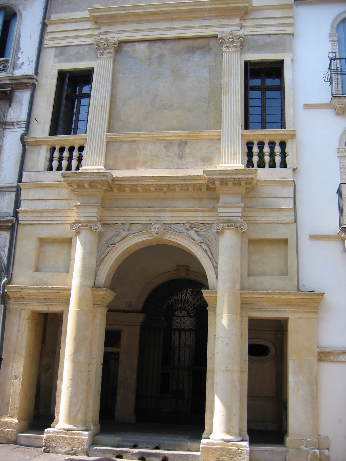 Lee's Tuscan Odyssey: Walking with my favourite Architect, Palladio