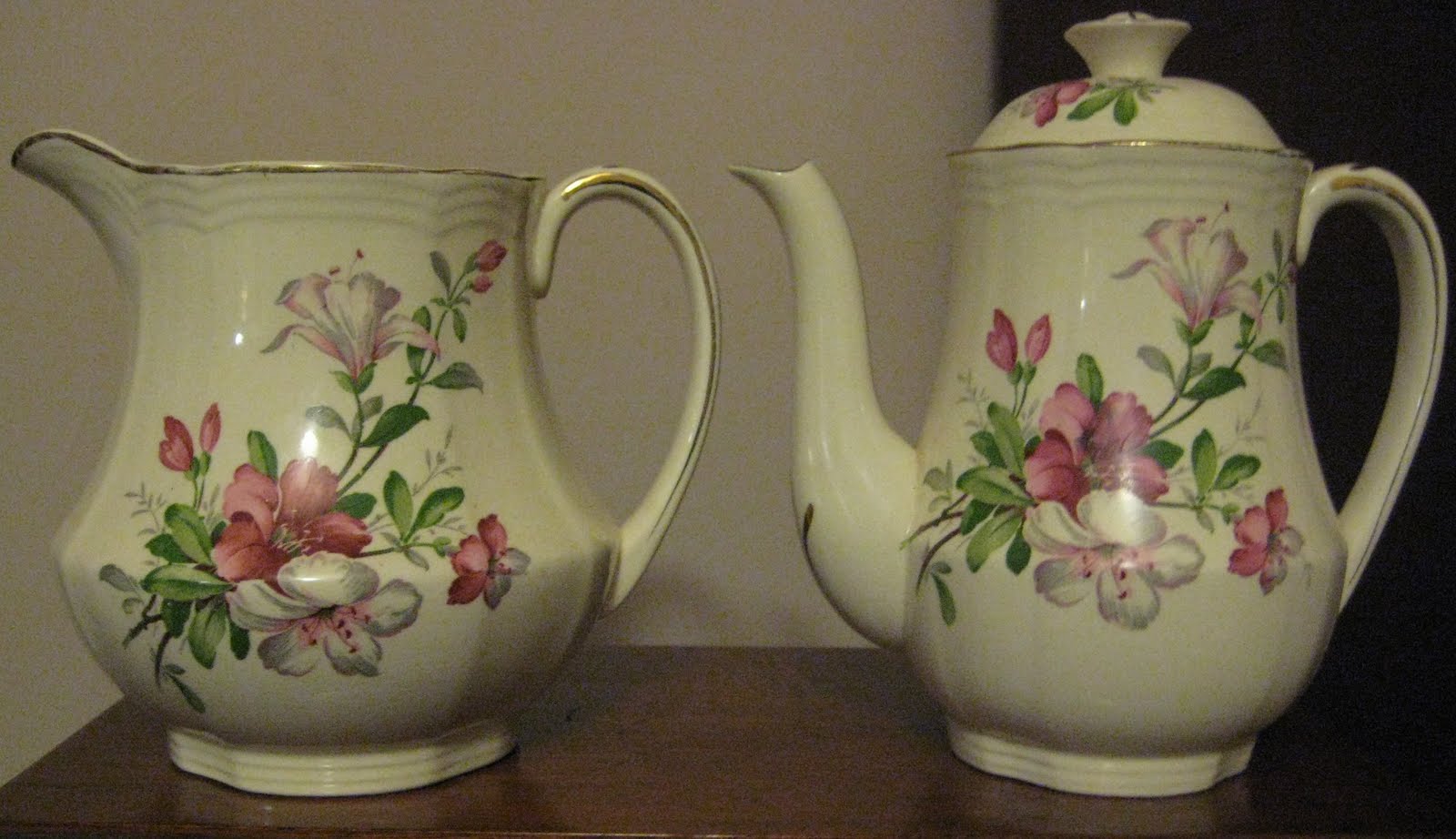 Freddy's Girls China Collection: Alfred Meakin Coffee Pot and Jug