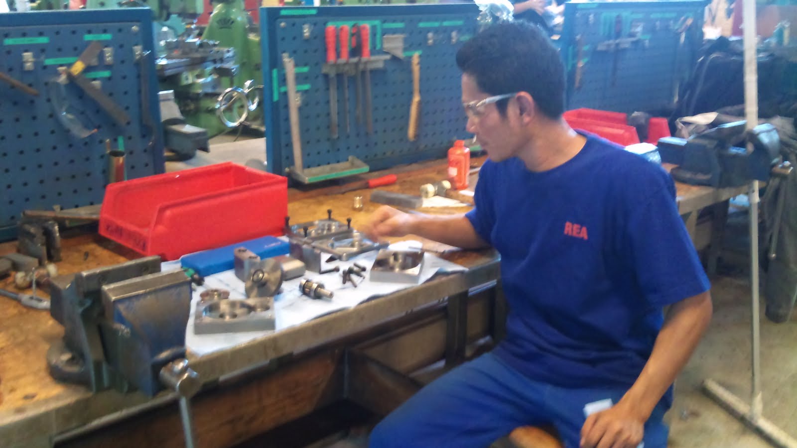 Ryan K. Guite: Industries Technical Machines