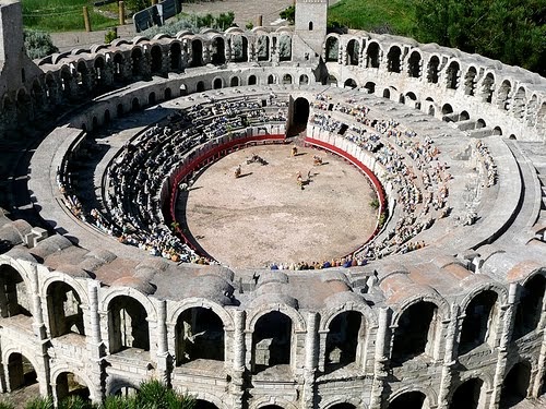 cherylcanwrite: The Romans' Arena