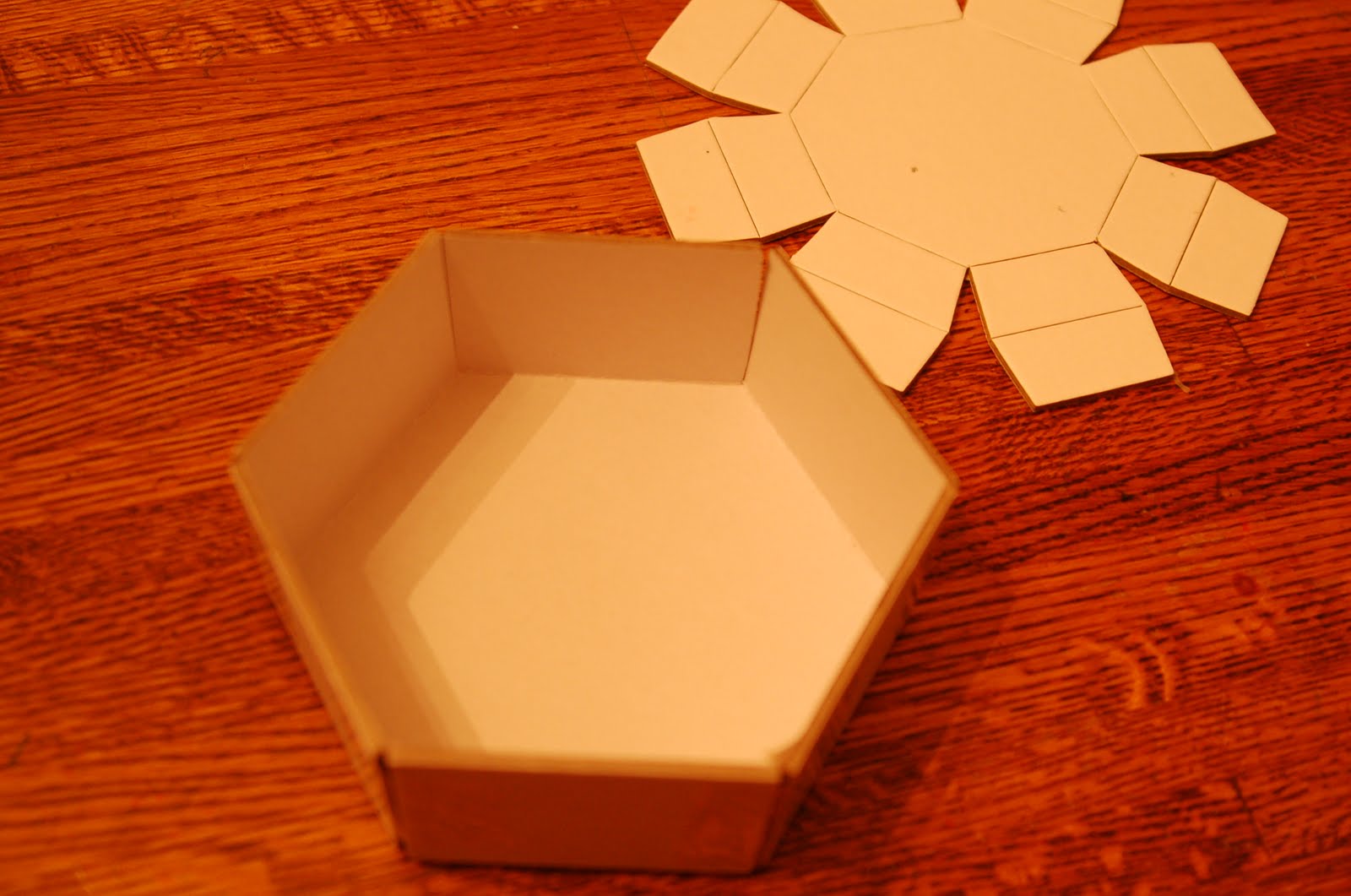 The Hanji Crew: Boxes from Korean forms