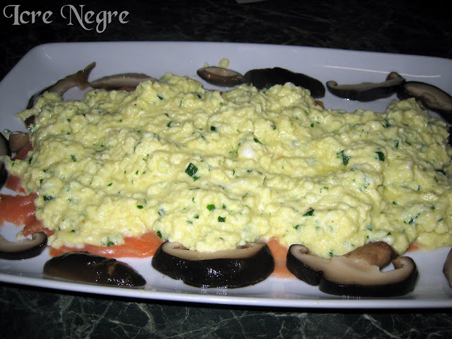 Icre Negre: Somon cu scrob