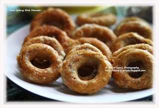 Oroh's Kitchen - Cinnamon Roll -: Kue Gelang ( khas Manado )