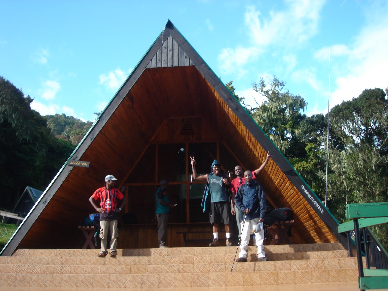 Life and a Slice of Bread: Climbing Kili....The Photos......The Experience