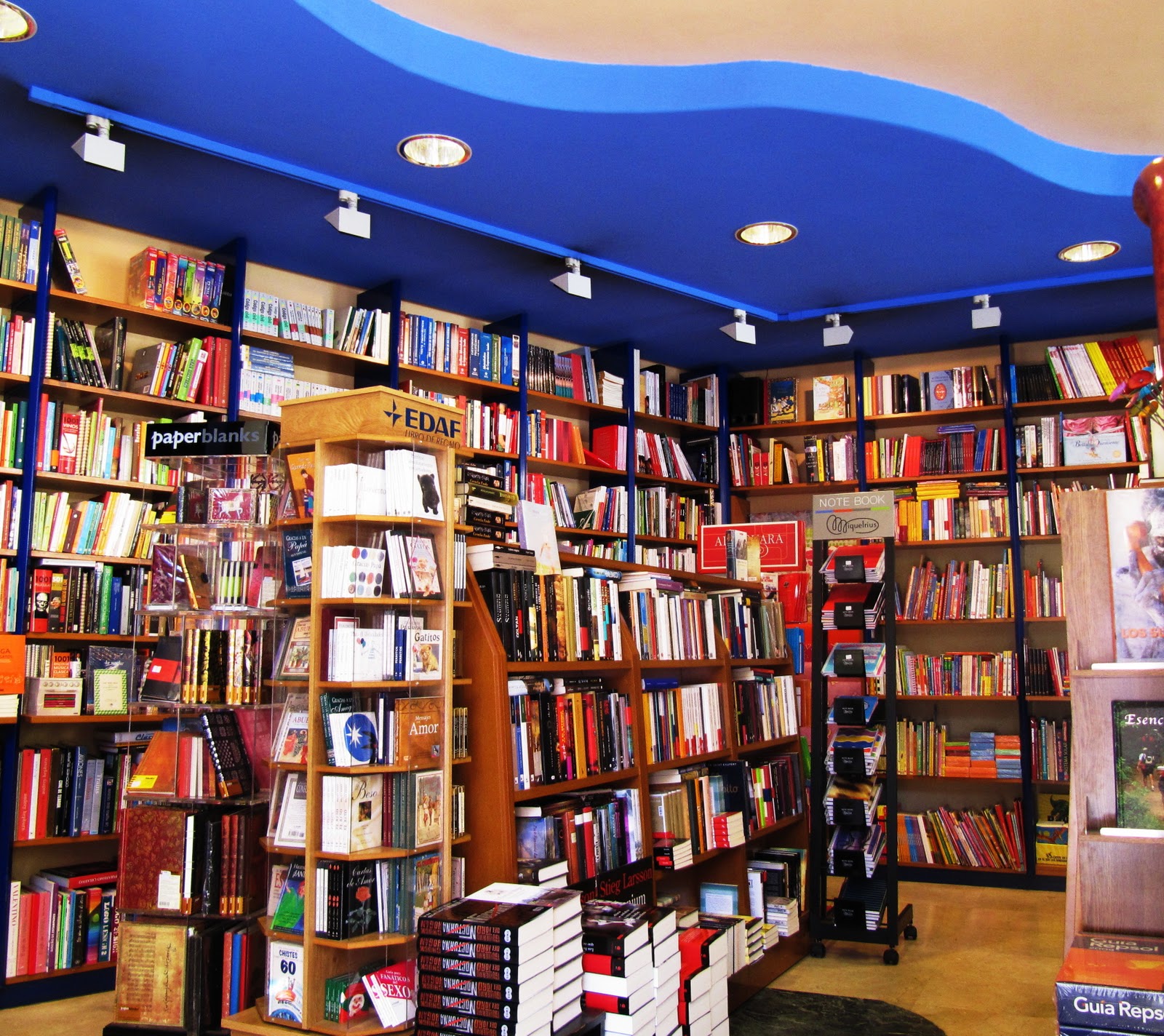 Librería Miguel Núñez