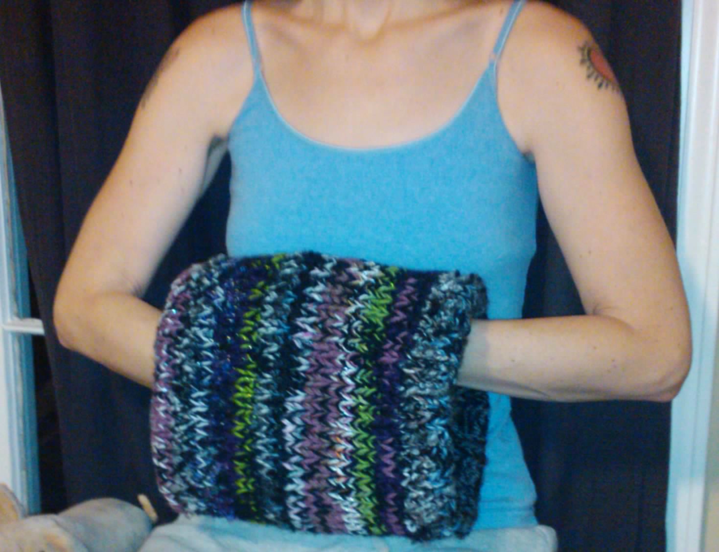 Apron Strings and Knitted Things: Warm hand muffs