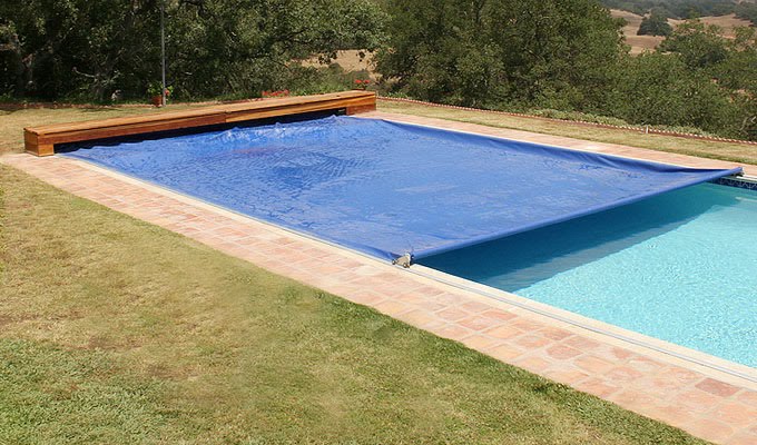 PENGUIN POOLS: The difference in covers between a top track, and a recessed
