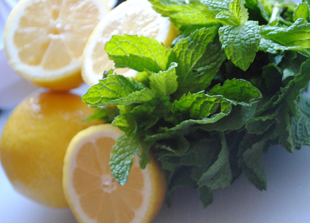 Iced Mint Lemonade - The Kitchen McCabe