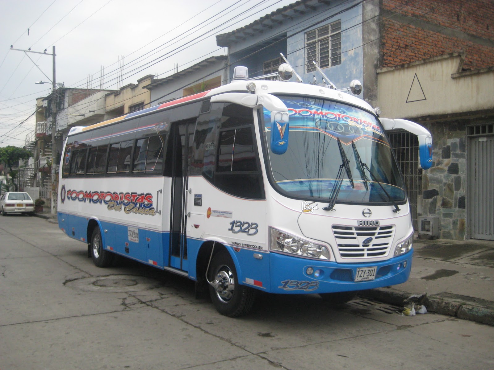 SERVICIO DE TRANSPORTE R&R: BUSETAS PARA EXCURSIONES