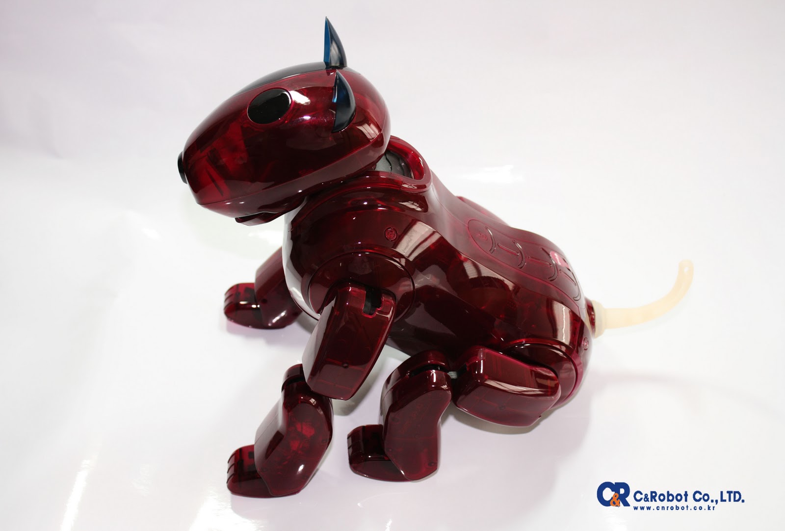 CNRobot Corporation: Genibo-M is a robot that teaches