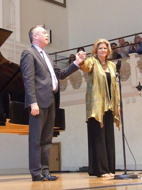 Billevesées: The Grace of Her Eyes, the Mercy of Her Voice