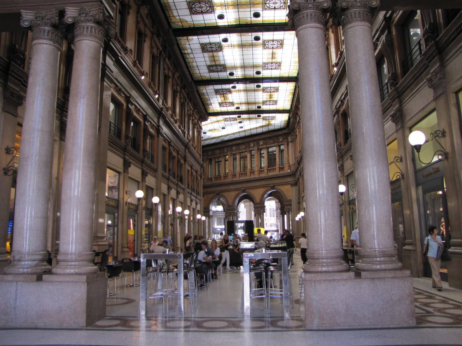 Rome, le temps d'un semestre: Passages couverts