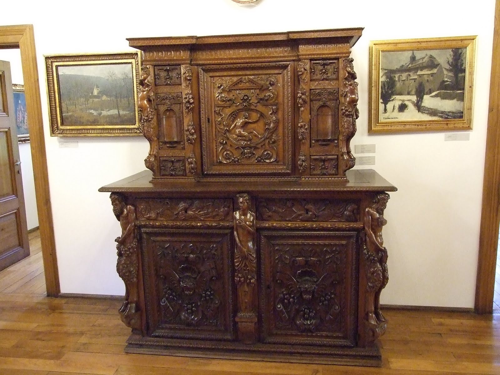 Locuri de vizitat: Casa Melik - cea mai veche locuinta a capitalei