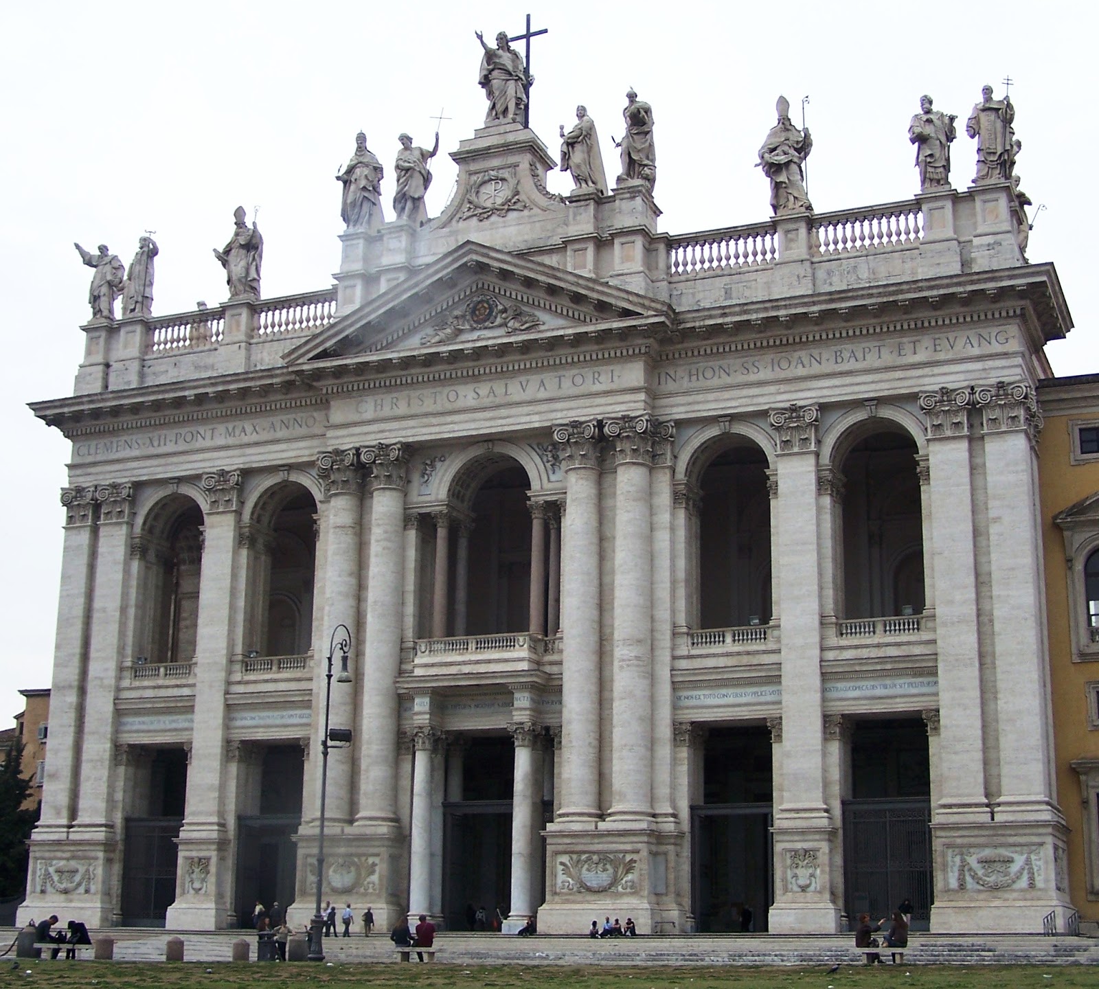 A GREAT EUROPE TRIP PLANNER: DON'T MISS THIS PART OF ROME'S CATHEDRAL!