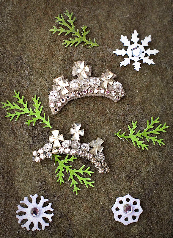 Plays With Needles: The Tale of Two Tiaras