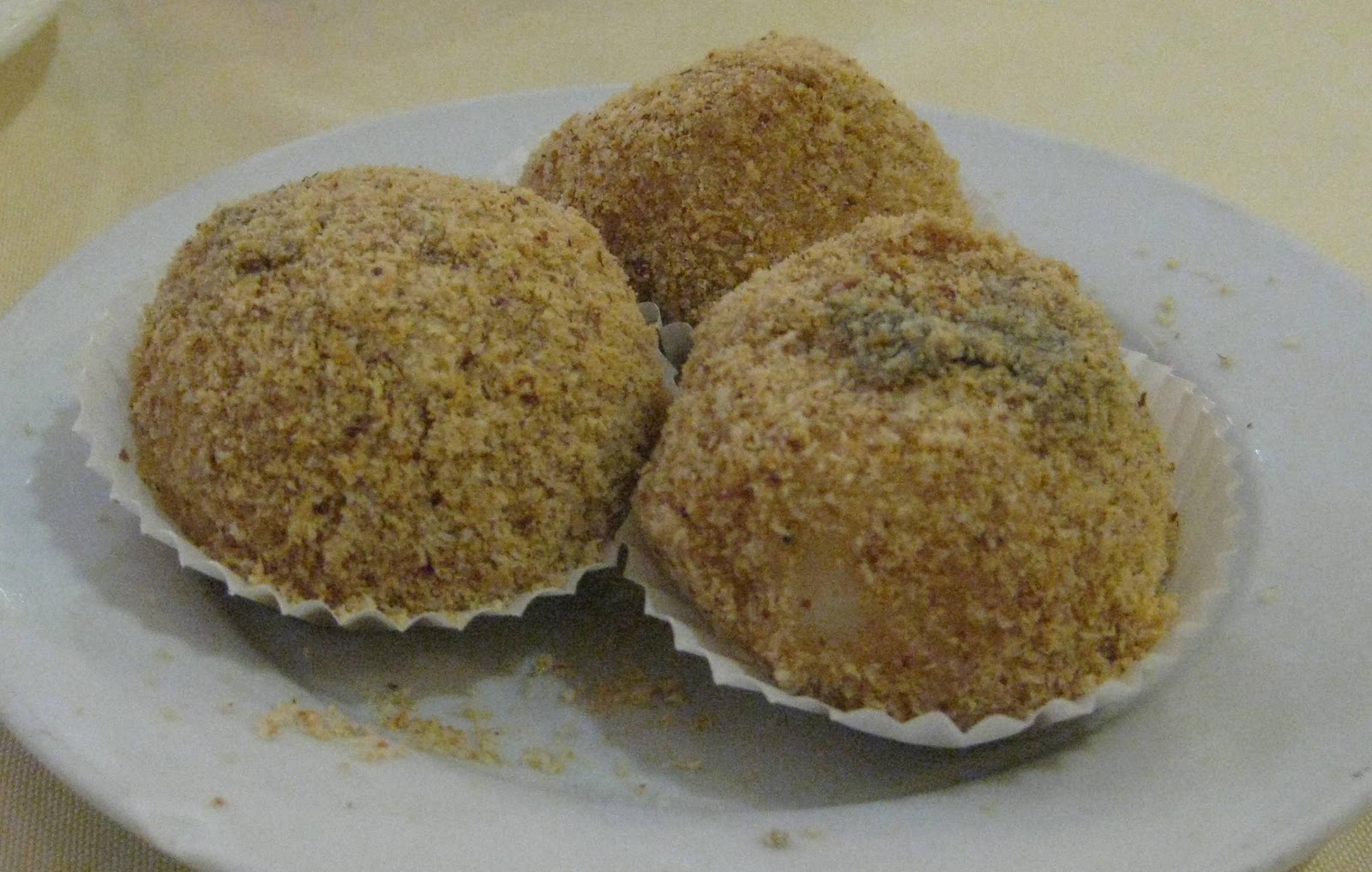 A Majority of Two: Dim Sum And The Mystery Dish ... A Contest